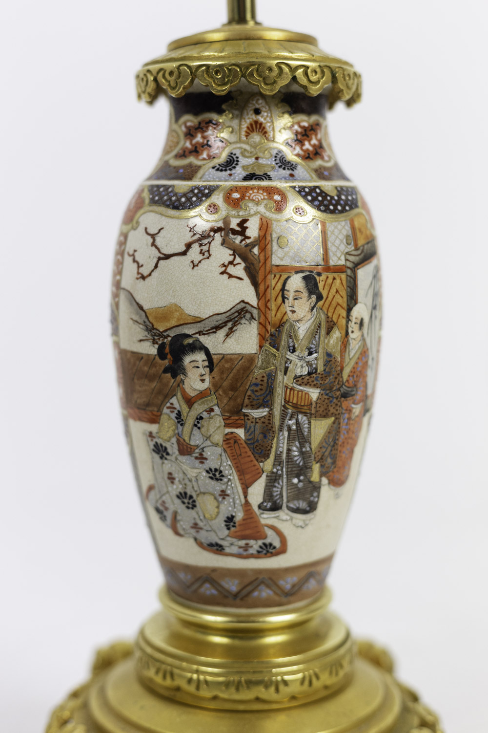 Paire de lampes en faïence de Satsuma et bronze doré, circa 1880