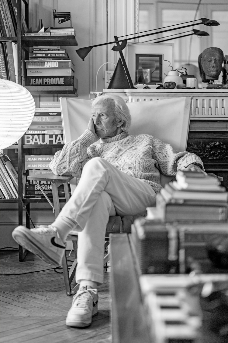 Marc Berthier. “Ozoo” fiberglass desk. Year 1967. - JLF