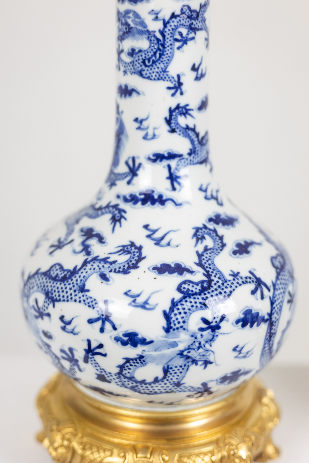 Pair of porcelain lamps decorated with dragons, gilt bronze. Circa 1880 jlf